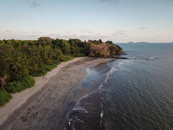 9-Day Coast to Coast: Romantic Island Retreat – ROAM Wild Travel Co.